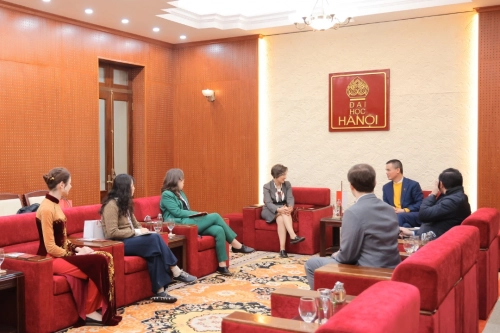 Hiệu trưởng Nguyễn Văn Trào tiếp Đại sứ Cộng hòa Ba Lan tại Việt Nam
